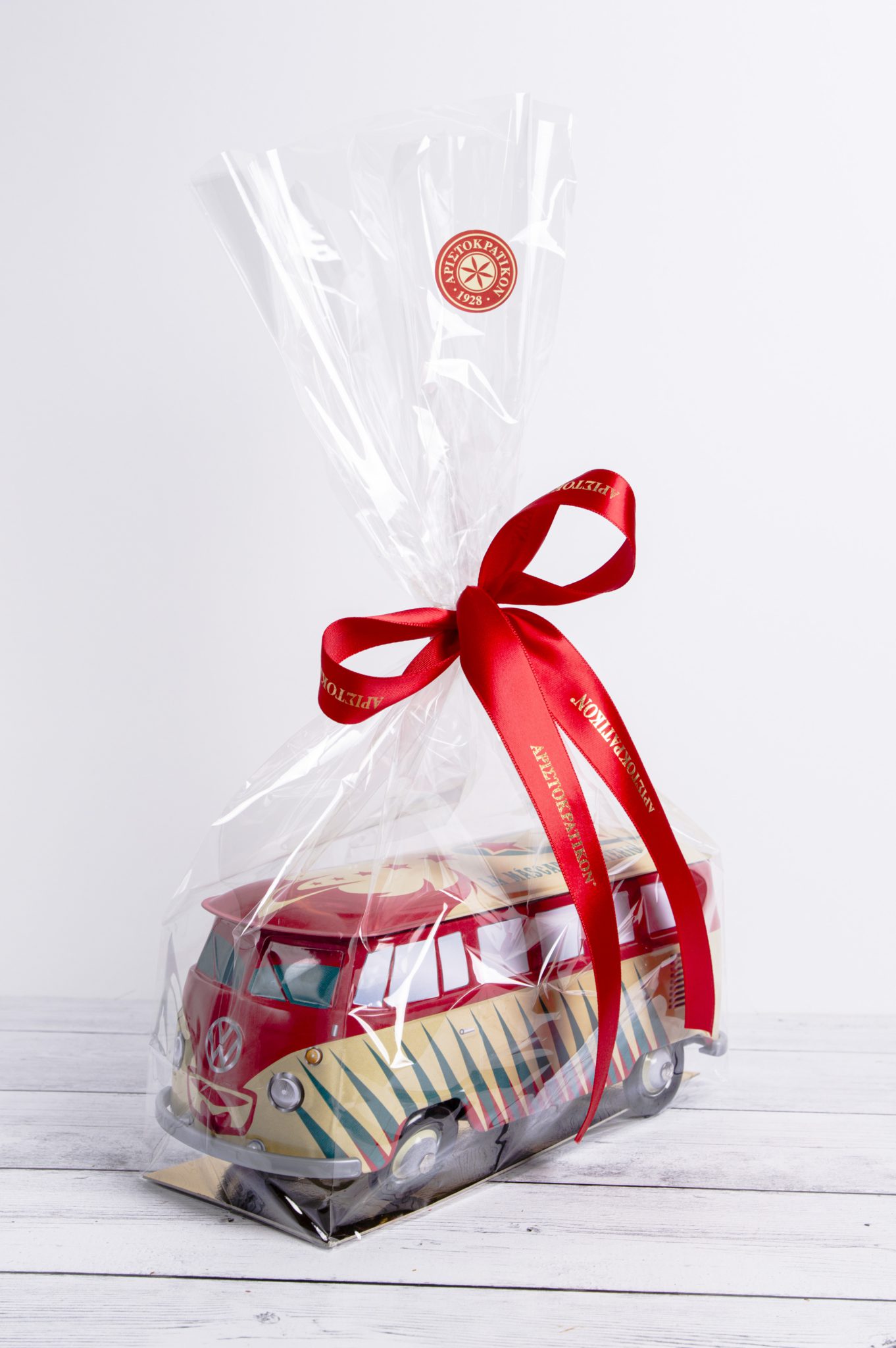 Van VW mexican. Tin box with various Chocolates - Αριστοκρατικόν